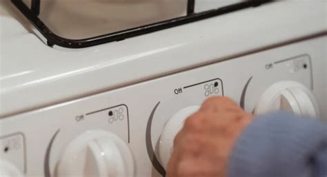 НАЈЛЕСНИОТ НАЧИН ДА ЗАШТЕДИТЕ СТРУЈА Со еден трик ќе ја намалите сметката еве што треба да