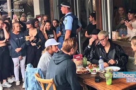 Justin Bieber Tries To Eat Lunch In Peace And Avoid Fans Billboard News