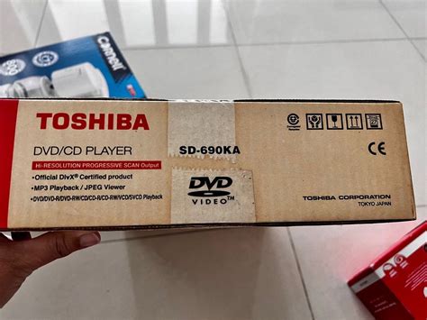 Toshiba DVD Player, Hobbies & Toys, Music & Media, CDs & DVDs on Carousell