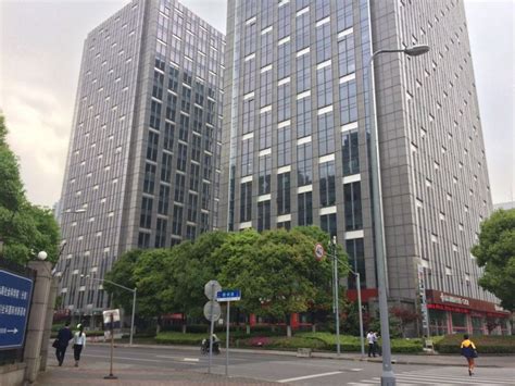 上海宏汇莲花广场上海上海大厦大山谷图库