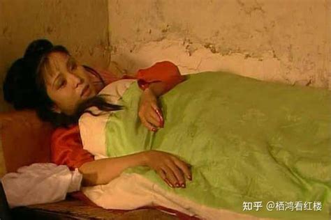 晴雯被逐，宝玉为何没有向最疼爱他的贾母求情？ 知乎