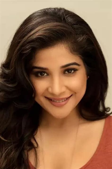 Sakshi Agarwal Photo 5 Goldposter
