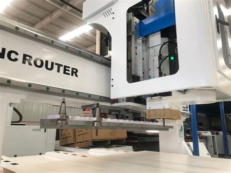 2025 най доброто 5x10 Cnc рутер с инструментална смяна за дървообработване Stylecnc