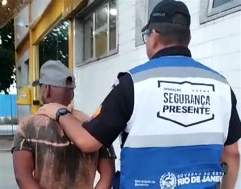 Foragido da Justiça é preso por agredir mulher mordidas no centro de Macaé no Norte Fluminense