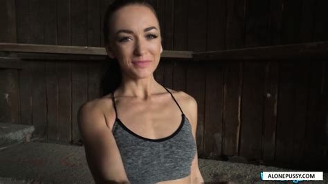 Fit Runner In Tight Leggings Fit Runner In Tight Leggings