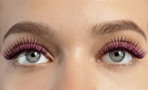 Revitalizing Client Looks With Trendsetting Colored Lash Extensions