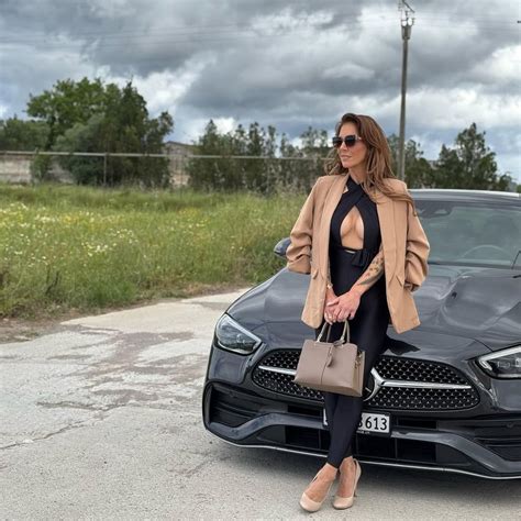 Georgina Fleur Auf Instagram Zeigt Sie Das Ergebnis Ihrer Brust Op