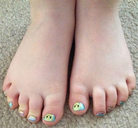 ۴۰ مدل ناخن پا بچه گانه ؛ طرح های کیوت و بانمک برای دختر نازتان ماگرتا