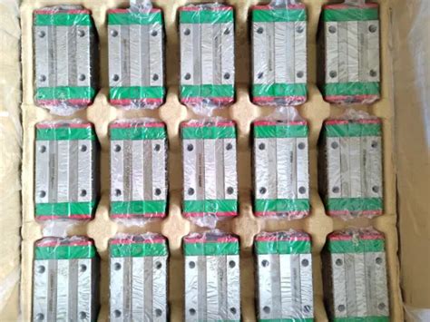 Taiwan Original Hgw Flange Type Linear Slider Block Rail Guide For Industrial China Ball Screw