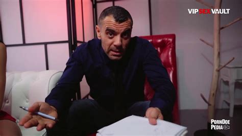 Gorgeous Beauty Julia De Lucia Gets To Fuck The Sexologist Antonio Ross