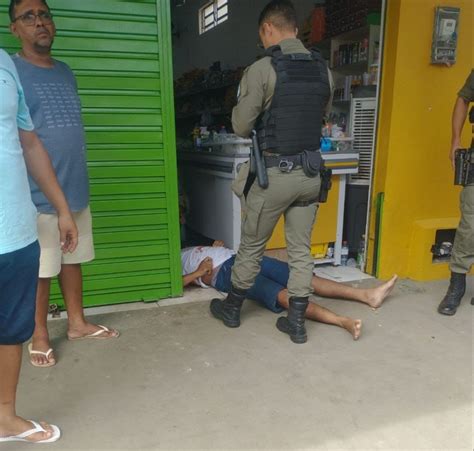 Homem é assassinado e dono de comércio baleado na zona norte de Teresina