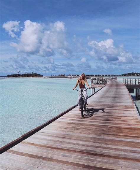 Beautiful Places Maldives Bikini Girls Photos