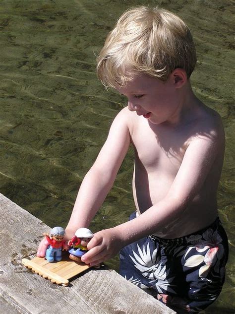 Popsicle Stick Raft Escape Rafting Craft Stick Crafts Make A Boat