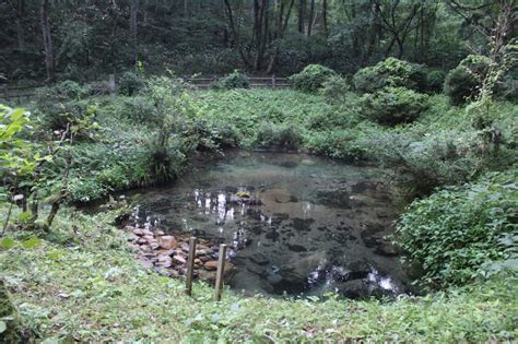 日本名水百選の塩釜の冷泉蒜山岡山県観光ネタ情報 ぶらネタ