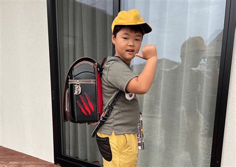 入学式も恐竜ランドセルで元気に行きましたし、現在もお気に入りのランドセルで楽しく登校しています 恐竜専門店ダイナソーベース【公式】
