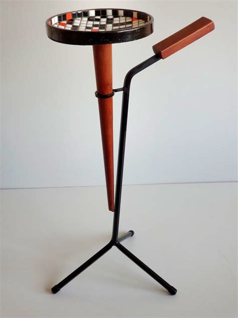Mesa Auxiliar Para Plantas Tripod Mosaic Catawiki