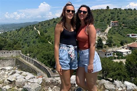 Berat En Belsh Lake Dagtour Vanuit Tirana En Durres Aangeboden Door