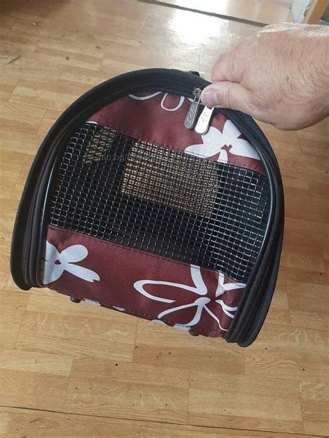 Транспортна чанта за домашен любимец Клетки къщички Пловдив Транспорнта чанта за дома