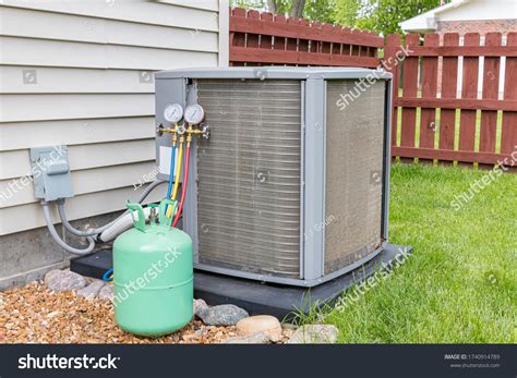 Dirty Air Conditioning Unit Condenser Coils Foto Stok 1740914789 Shutterstock