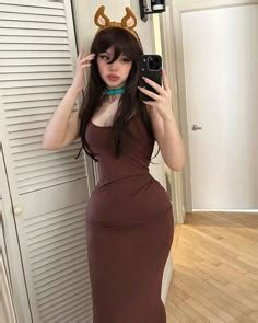 Pin By On Pins By You In Curvy Woman Cosplay Woman Curvy Women Fashion