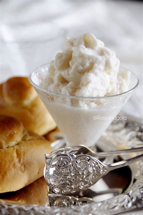 Granita Siciliana Alla Mandorla ROSSO FRAGOLA
