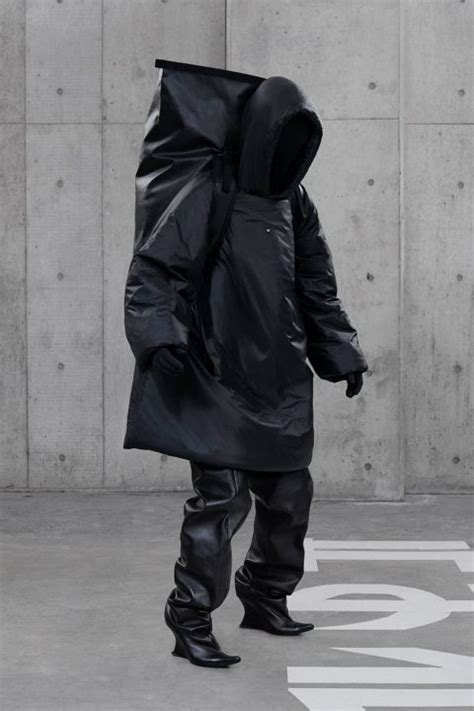 Yeezy Gap Engineered By Balenciaga Ecco Il Drop 2 Outpump