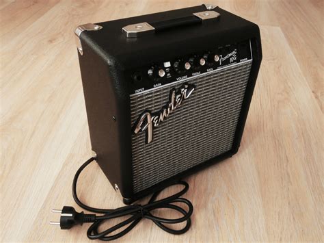 Обзор от покупателя на Гитарный комбоусилитель FENDER FRONTMAN 10G ...