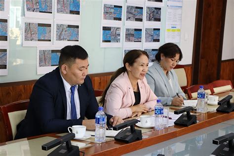 Иргэдийн эрүүл аюулгүй орчинд амьдрах эрхийг чухалчилна