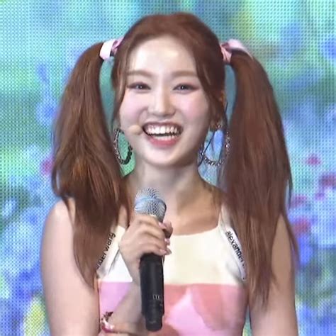 Loona Gowon Lq Icon Pfp Pigtails In Pigtails Hair Straightener Beauty