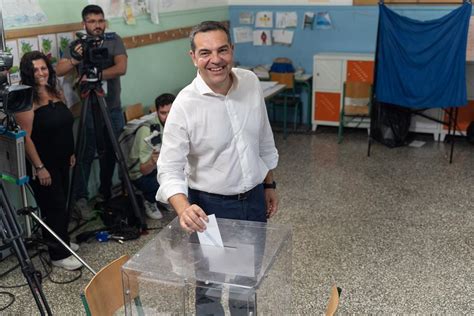 Mitsotakis Y Tsipras Votan En Las Elecciones De Grecia FOTOS