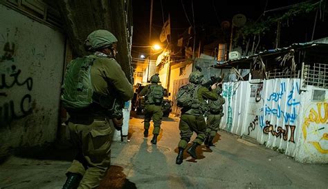 حملة دهم واعتقالات تطال الضفة الغربية والقدس المحتلة قناة العالم