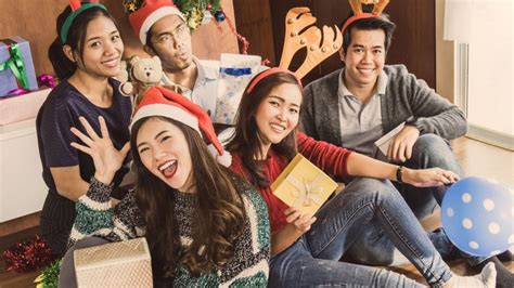 10 Cara Masyarakat Merayakan Natal Di Indonesia Hangat Dan Damai Orami