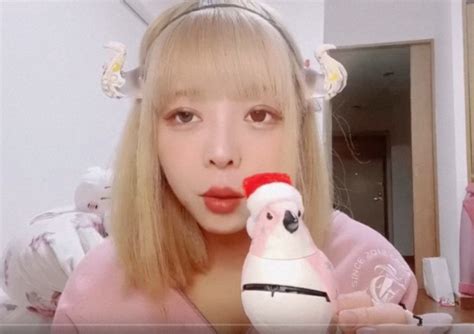 “아저씨랑 놀아주고 월 4000만원 벌어”日 젊은 여성의 충격 고백