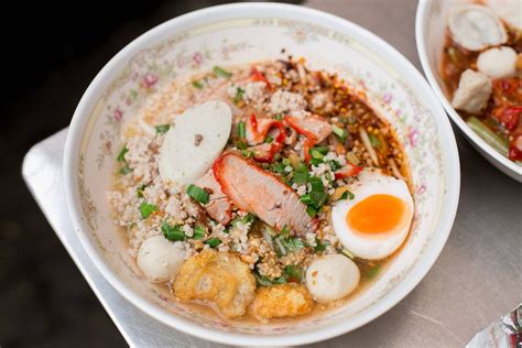 ก๋วยเตี๋ยวต้มยำ ร้าน ตี๋เย็นตาโฟรสเด็ด สาขา 1 ประตูผี