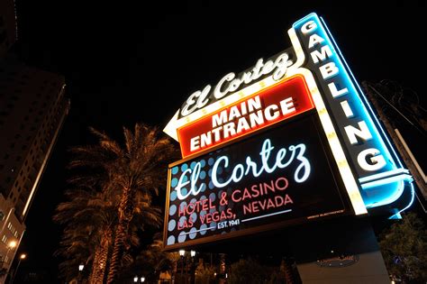 Las Vegas Hotel Security Officer Dies After Accused Murderer Shoves Him