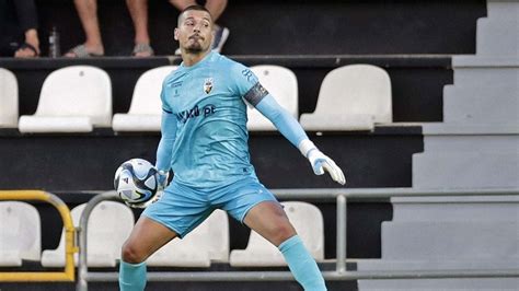 Antigo Treinador Confia Em Ricardo Velho Tem Potencial Para