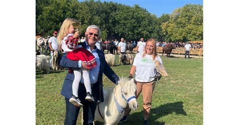 Кирил Вътев Министерството ще проведе конкурс за най успешни български продукти на пазара