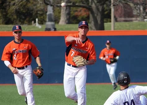 Poll Watch Now At 12 Illinois Baseball Continues Its Climb