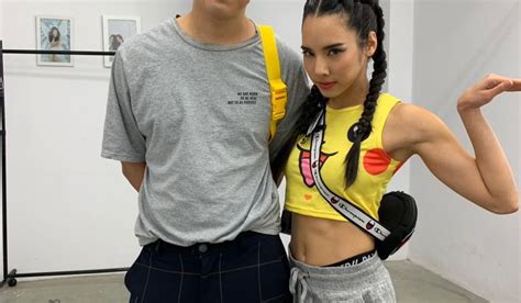 รวมรูปภาพของ เบเบ้ ธันย์ชนก เลิกสามีแล้ว พร้อมเผยสาเหตุ หลังแต่งงาน