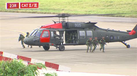 桃機首度「反空降作戰」操演 阿帕契、黑鷹現身