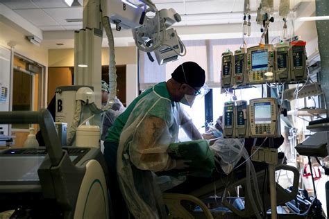 Estados Unidos Bate Un Nuevo Récord De Hospitalizaciones Por Covid 19