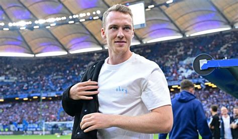 Er Wird Dringend Gebraucht Der Comeback Plan Von Hsv Kapitän Schonlau