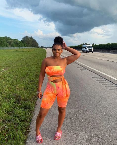 Mikayla Saravia KKVSH Age Height Weight Measurements Babefriend Tongue Net Worth Family