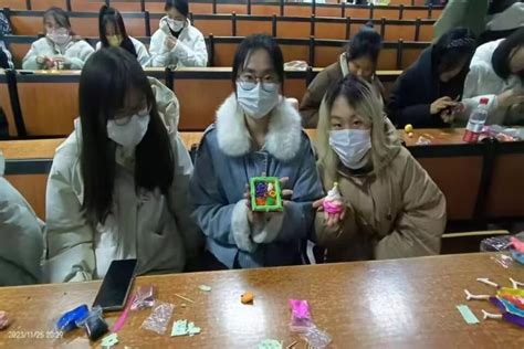 指尖上的艺术生命科学与工程学院举办生物模型制作活动 河南城建学院生命科学与工程学院