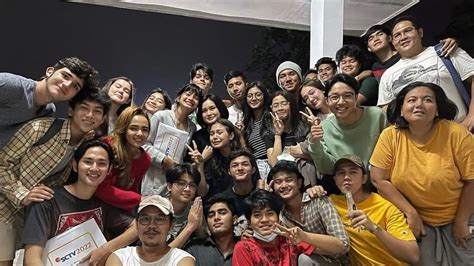 Sederet Potret Perpisahan Para Pemain Sinetron Dari Jendela Smp Photo