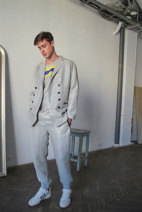 Anar Poses In Artem Shumov Spring Summer 2019 Collection Looks