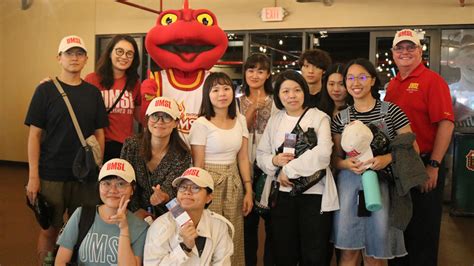 Umsl Community Makes Connections At Umsl Night At The Ballpark Umsl Daily