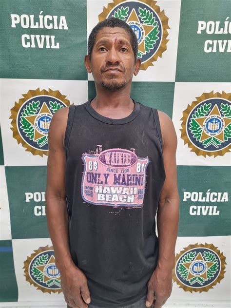 Polícia Prende Homem Acusado De Agredir Ameaçar Injuriar E Invadir O