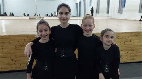 მეორე კლასის პირველი სემესტრი ცეკვაში Ako And Princesses აკო და