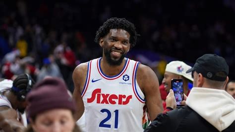 Nba Philadelphia 76ers Joel Embiid Fined 75000 For Obscene